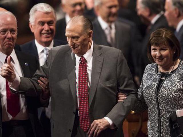 President Thomas S. Monson sterft op 90-jarige leeftijd